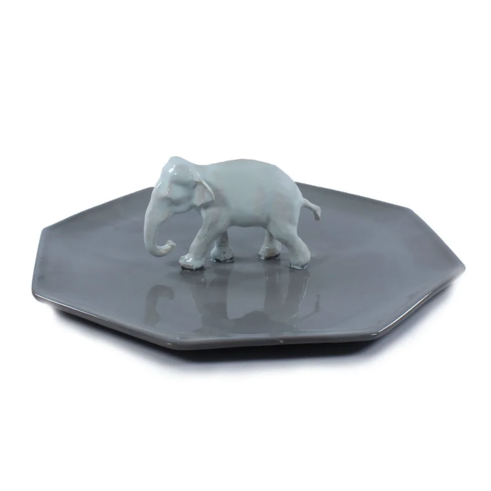 GA Ceramic - Elephant Figured Plate Grey | hipicon