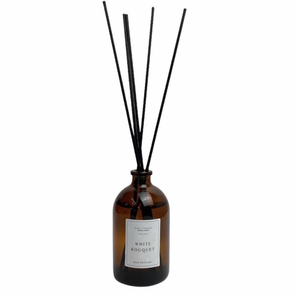 DeDe Candle & Body - White Bouquet Reed Diffuser | hipicon