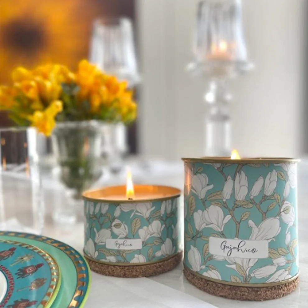 Gajah Co Maxi Sara Vegan Candle Jasmine Sandal hipicon