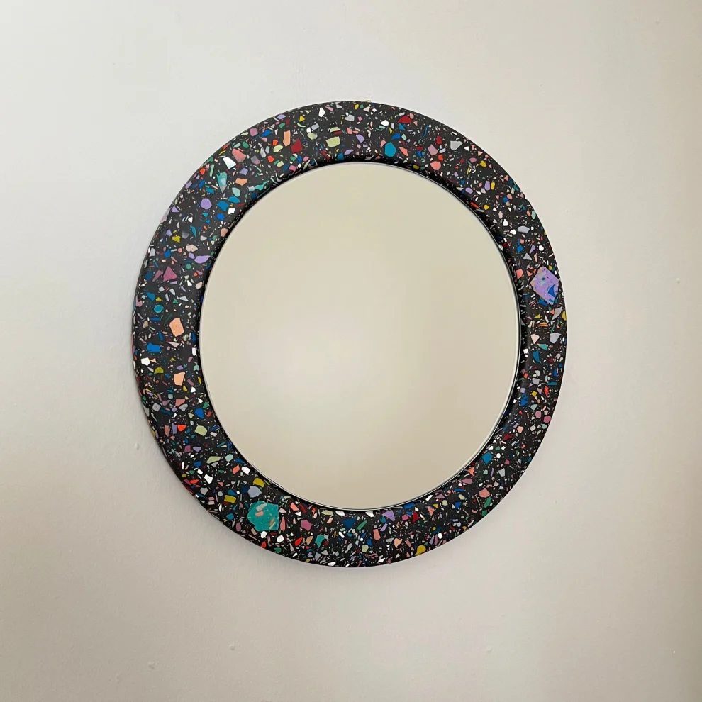 Tehanu Lab - Small Circular Mirror No. 25 | hipicon