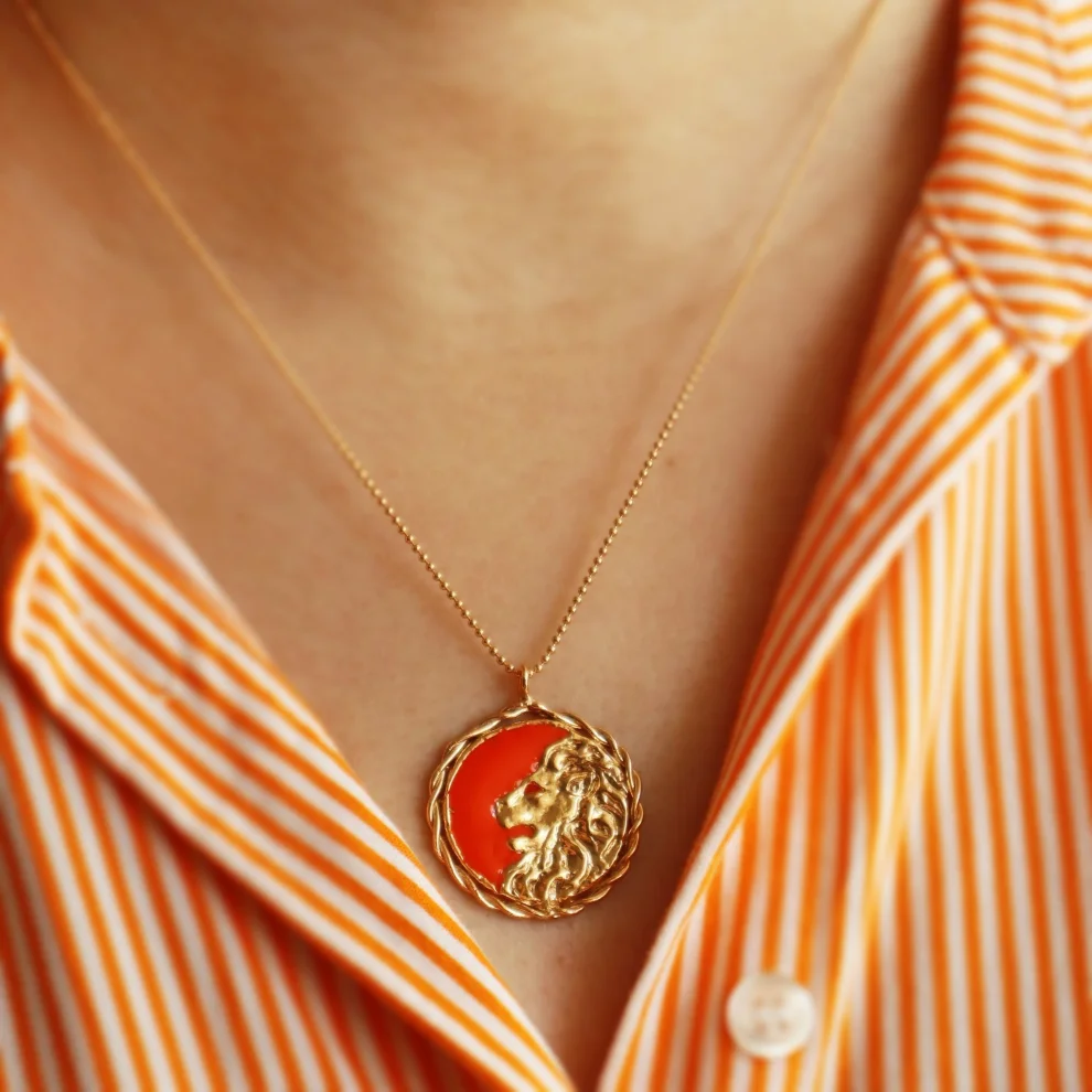 Atölye Lup - Orange Lion Medallion Necklace | hipicon