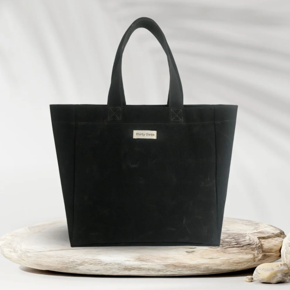 Thirty Three Design - Canvas Shoulder Bag | hipicon