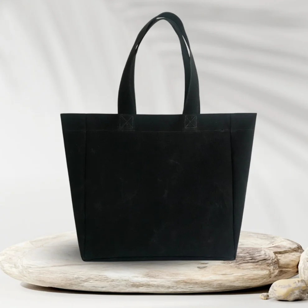 Thirty Three Design - Canvas Shoulder Bag | hipicon