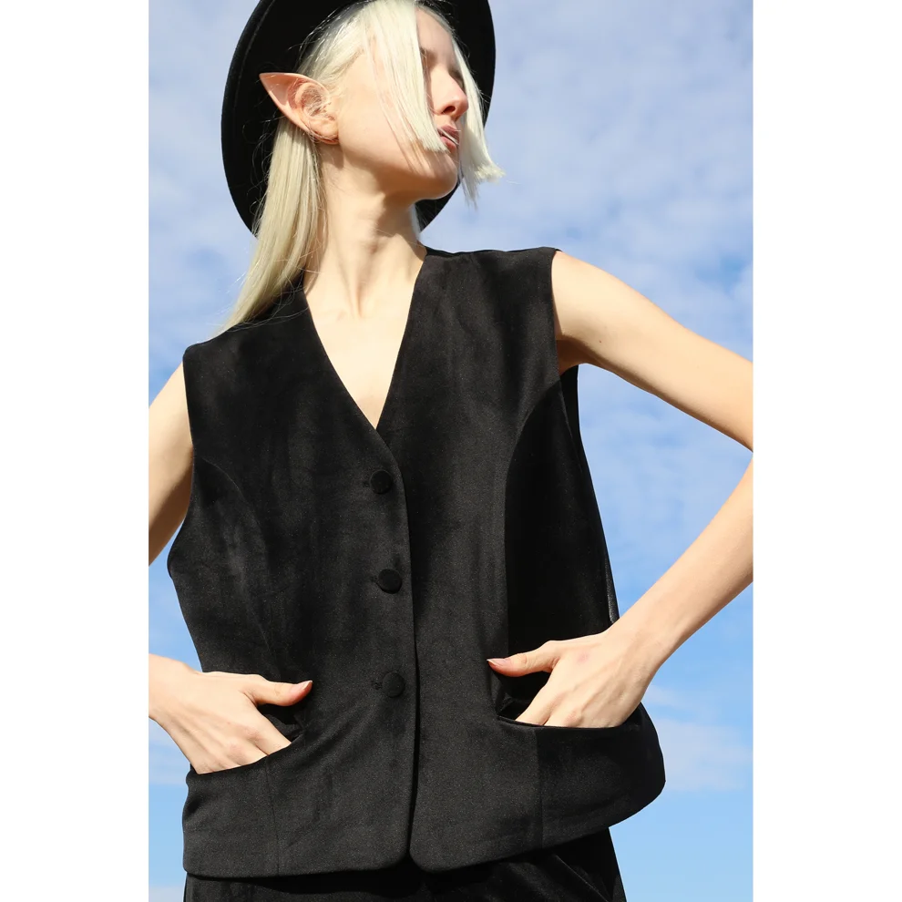 Tiny - Ines Velvet Vest S Black | hipicon