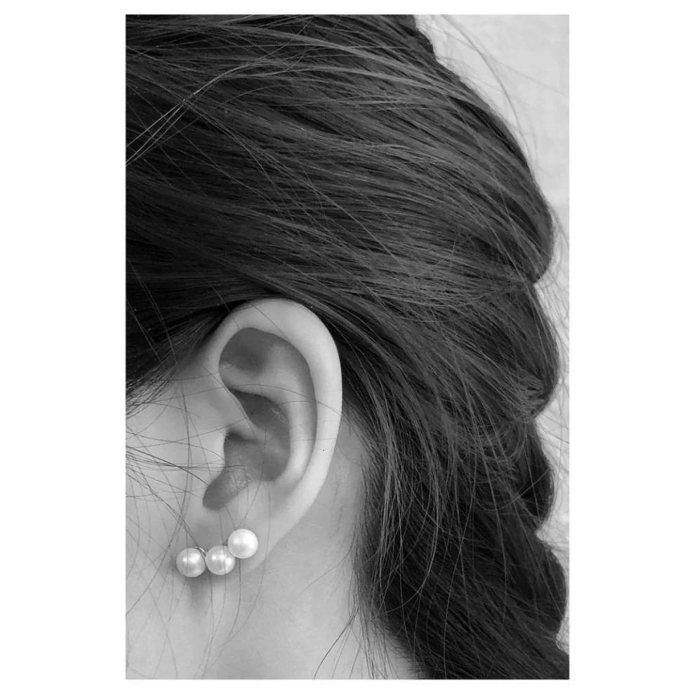 Mlini Jewelery - Lavana Pearl Earrings | hipicon