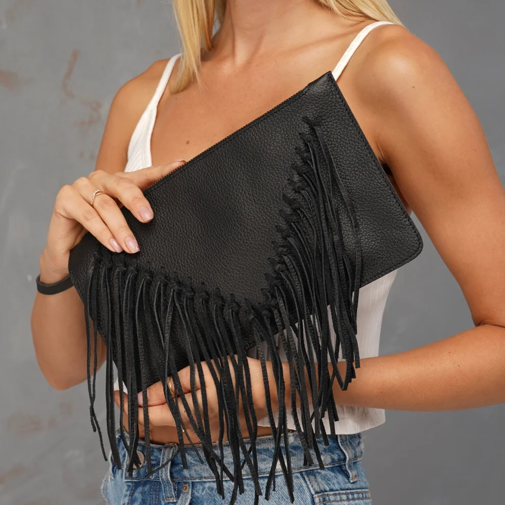 Jane & Luke - Adelaid Handbag Black | hipicon