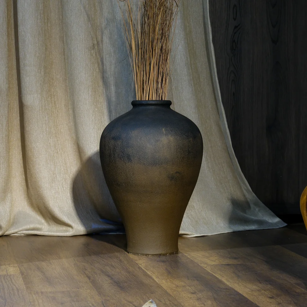 Decotta - Elsa Textured Terracotta Vase | hipicon