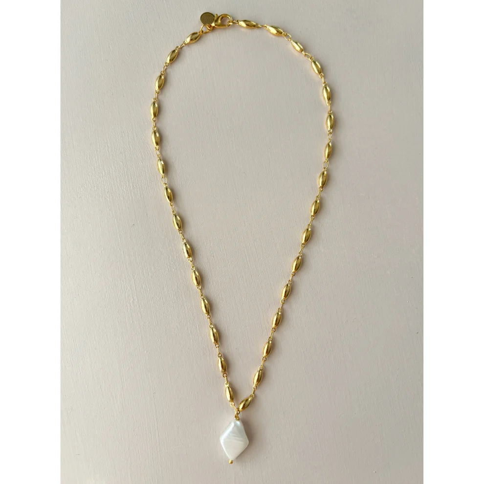 Pierre Violette - Tracy Baroque Pearl Necklace Gold | hipicon