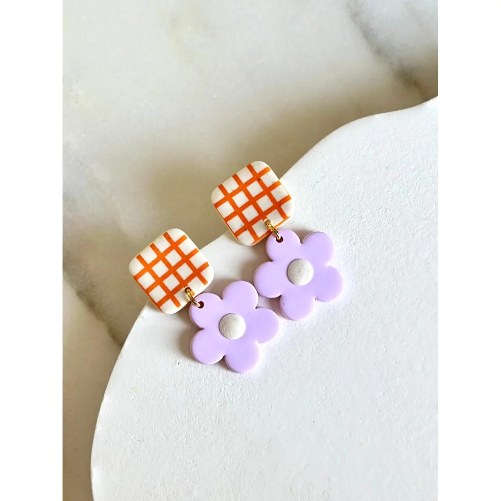 Daisy Lazy Creations - Pastel Colored Daisy Earring With Line Detail ...