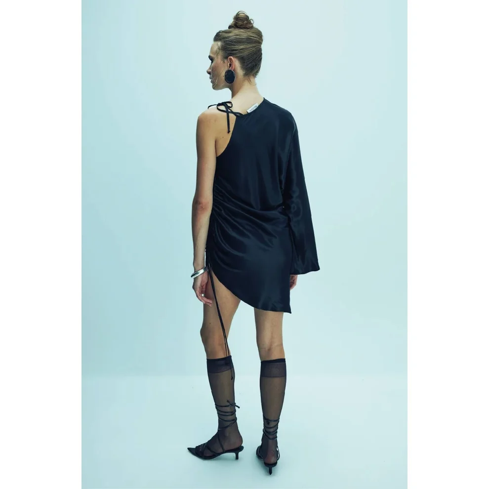 Nazlı Ceren - Black Rocha Asymmetrical Satin Mini Dress | hipicon